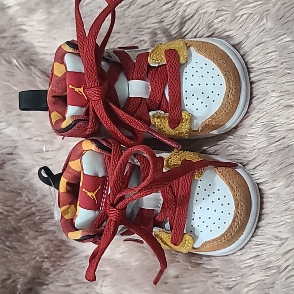 Jordan | Shoes | Nike Jordan White Beige Burgundy Baby Sneakers Sz 2c ...